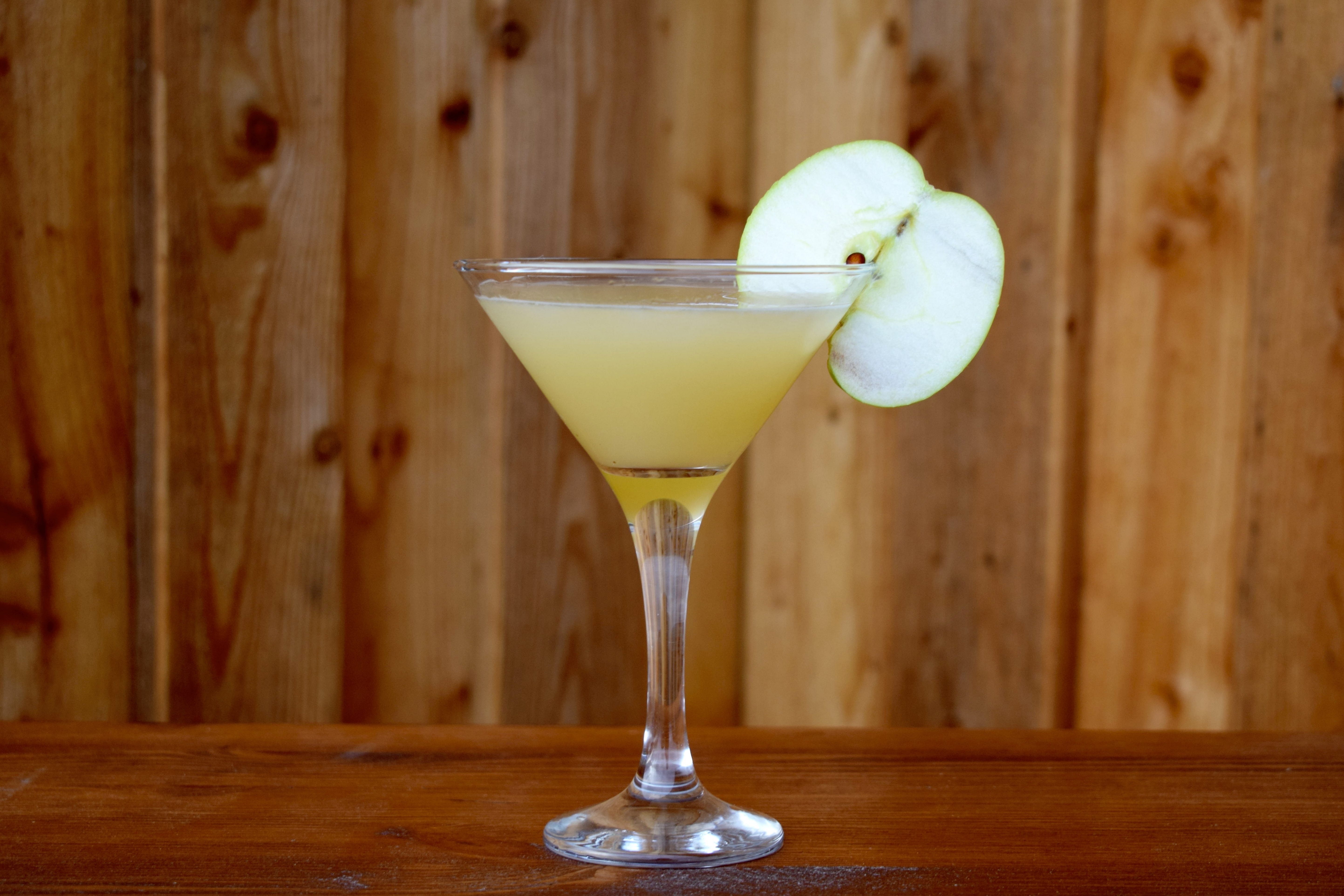 Appletini Recipe With Gin | Bryont Rugs and Livings